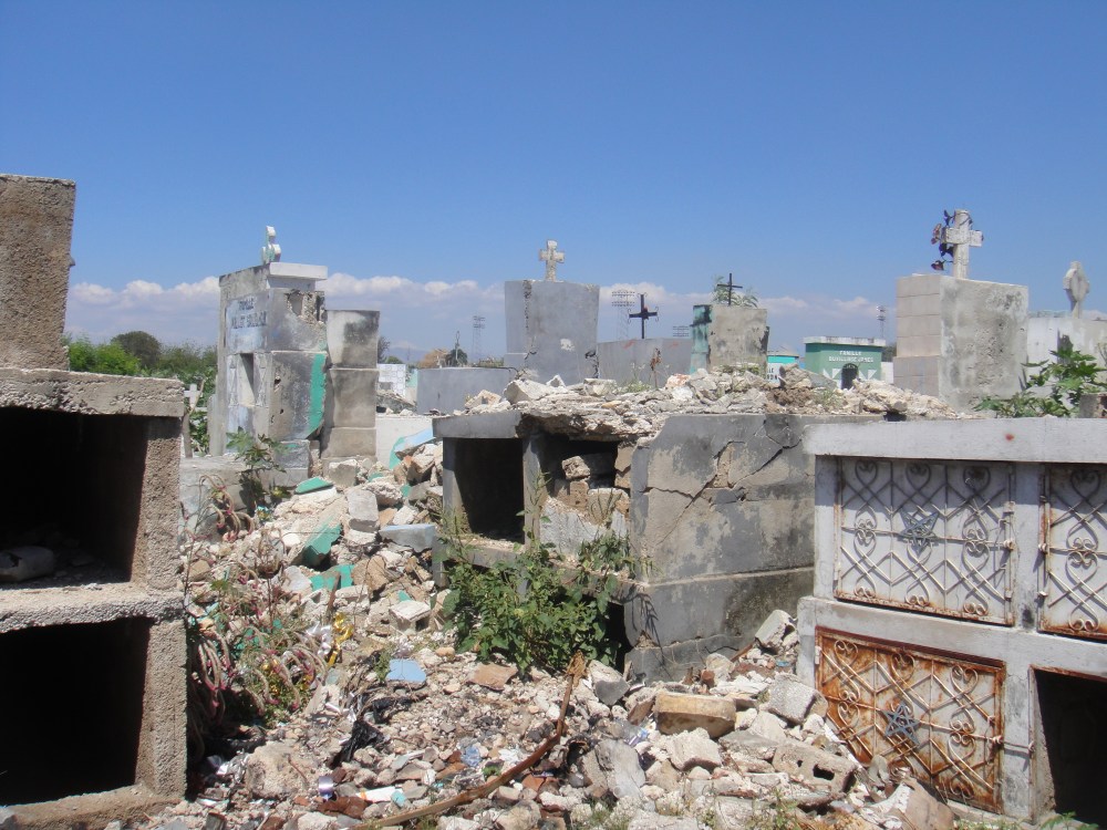 Visiting The Grand Cemetery Of Port-au-Prince | The Velvet Rocket
